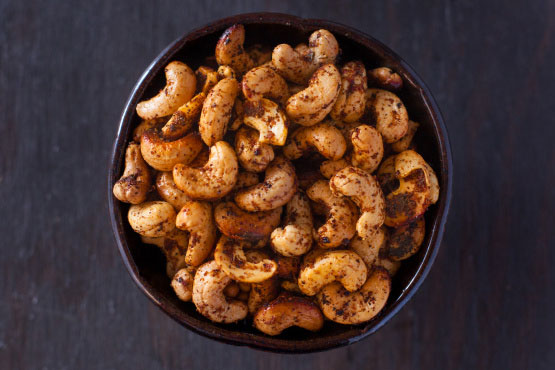 Crock Pot Spicy Chili Nuts - Foodgasm Recipes